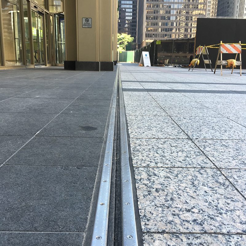 Migutan-FP junta de dilatacion impermeable para cubiertas de plaza y ...